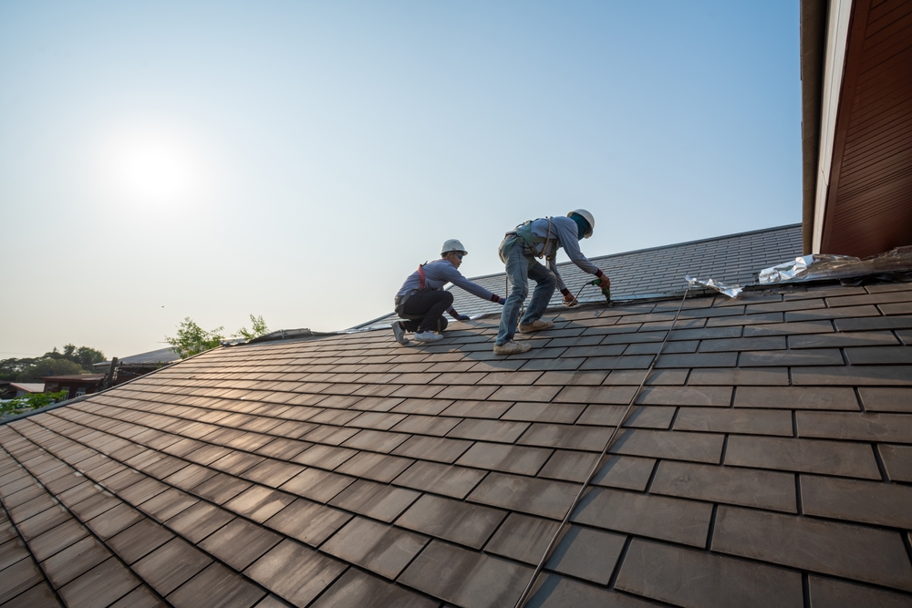 Are You Considering a Career in Roofing? Here's What You Need to Know - Notabul.com