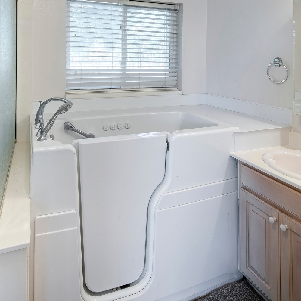 Discover the Comfort and Safety of Walk-In Tubs - Notabul.com